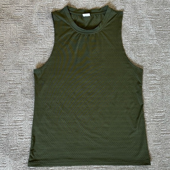 ZYIA | Tops | Zyia Active Chill Perforated Tank Top Largeolive | Poshmark